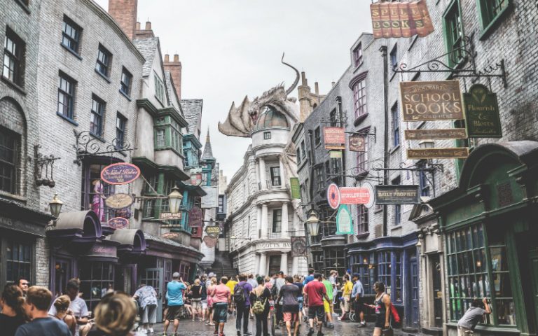 Beco Diagonal na área do Harry Potter em Universal Flórida | Saiba tudo ...